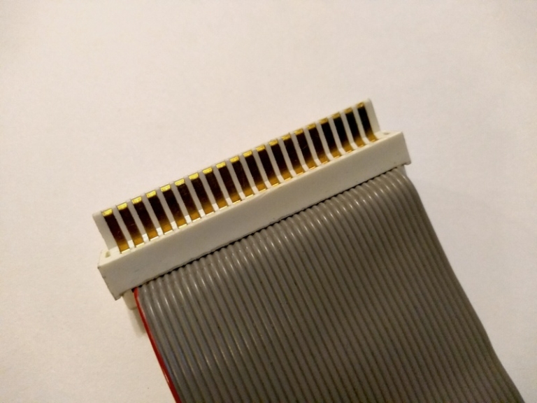 CoCo Y-Cable – Color Computer Gadgets and Projects